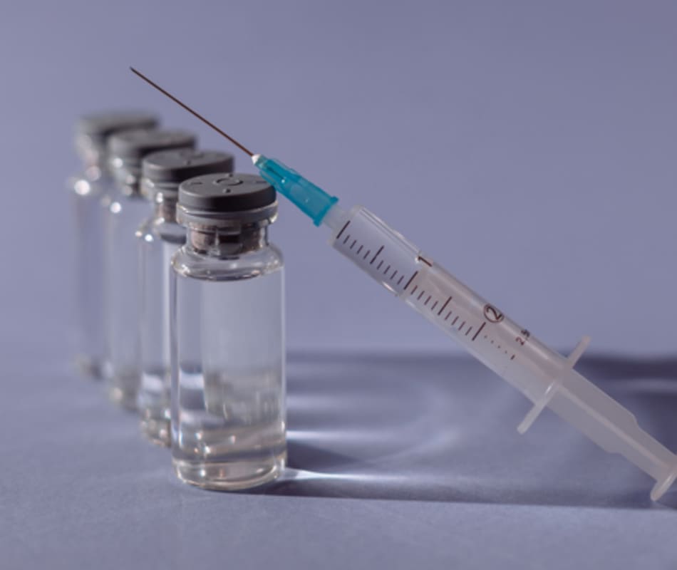 Can trapezius Botox help fix your posture? - Illuminate Skin Clinics